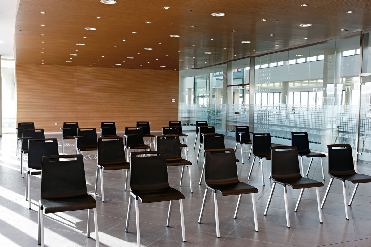 Mit Community chairs